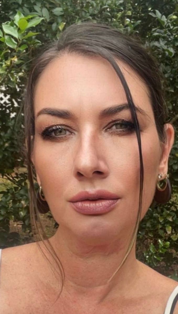 Britt ️ Live Cams | Skype, Teams, Discord & Telegram