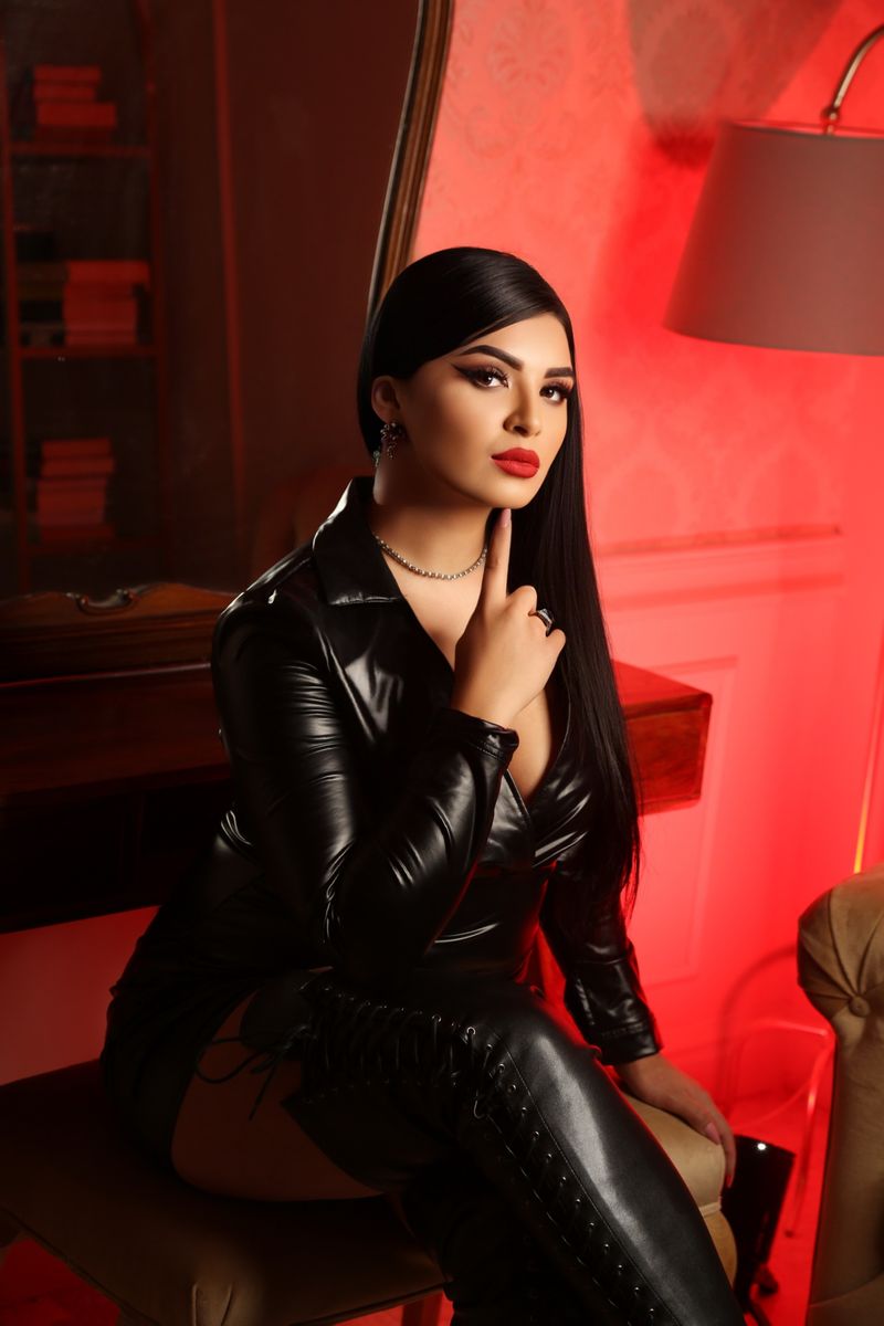 Devasha Skype - SkyPrivate Girl Profile & Live Cam Show SkyPrivate