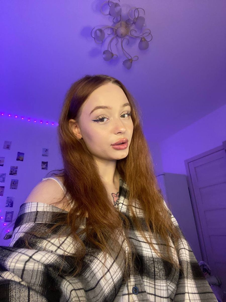 Prettyyy_selena ️ Live Cams | Skype, Teams, Discord & Telegram