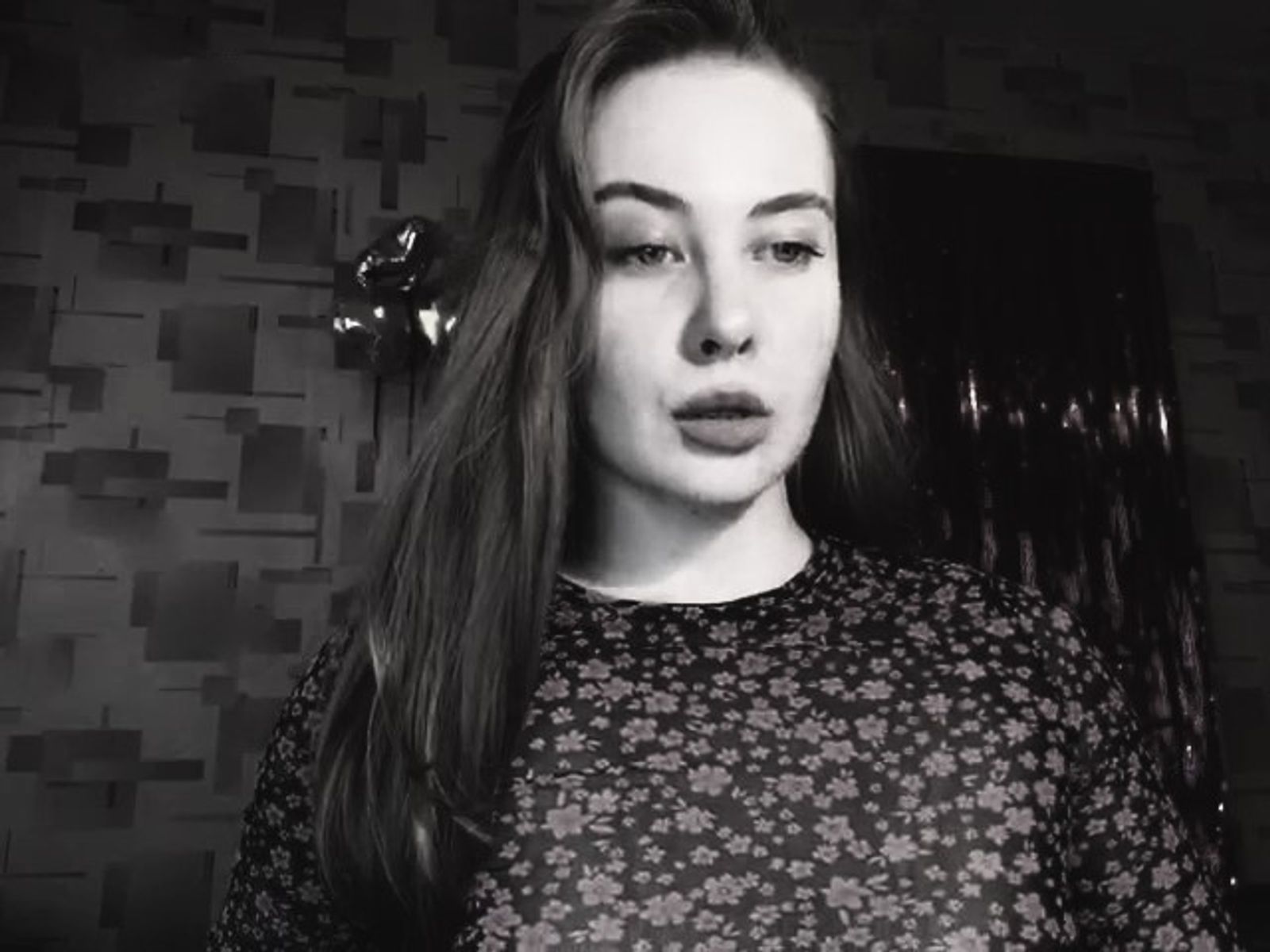 Miss B Skype - SkyPrivate Girl Profile & Live Cam Show SkyPrivate