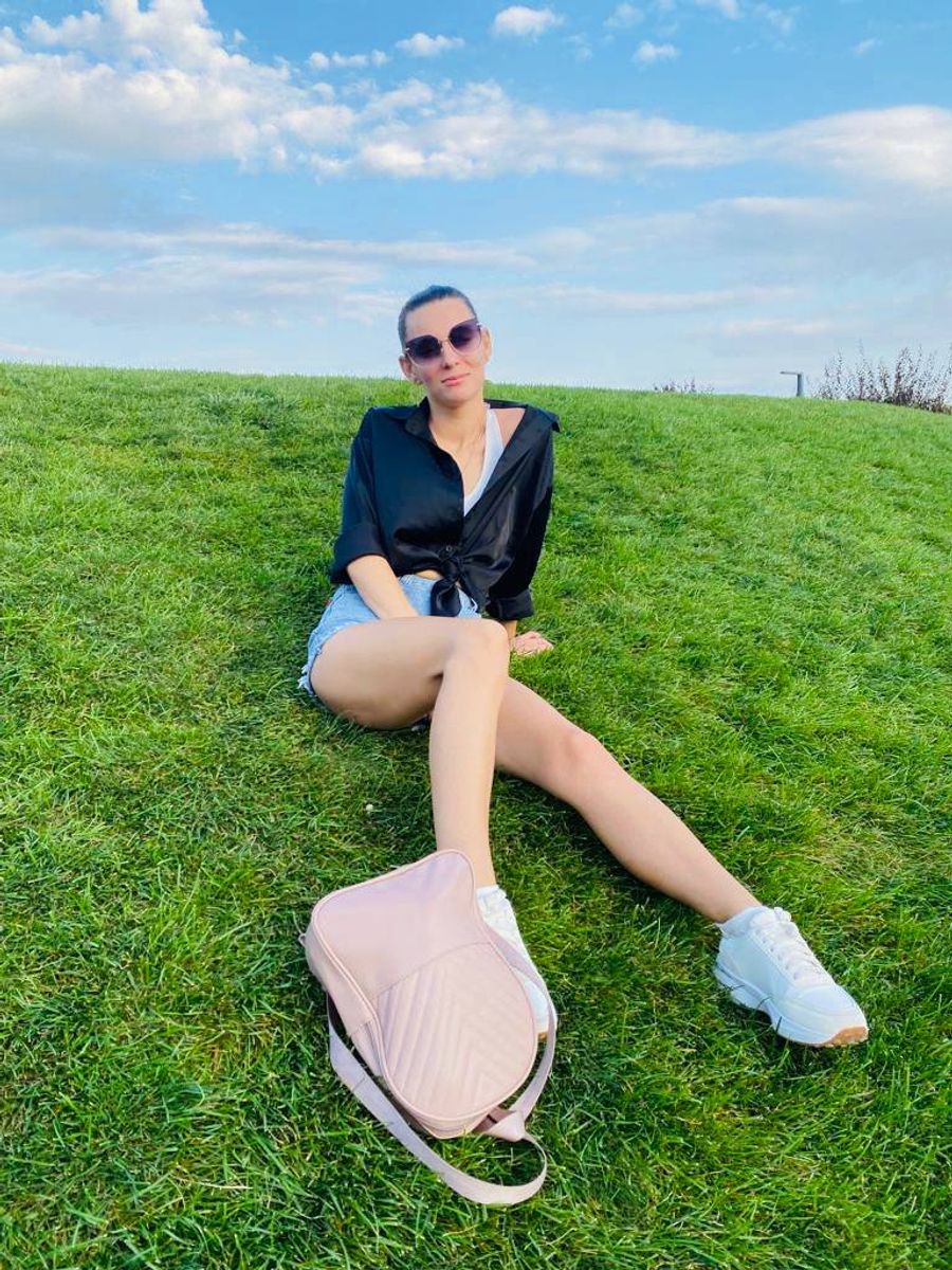 Vicky ️ Live Cams | Skype, Teams, Discord & Telegram