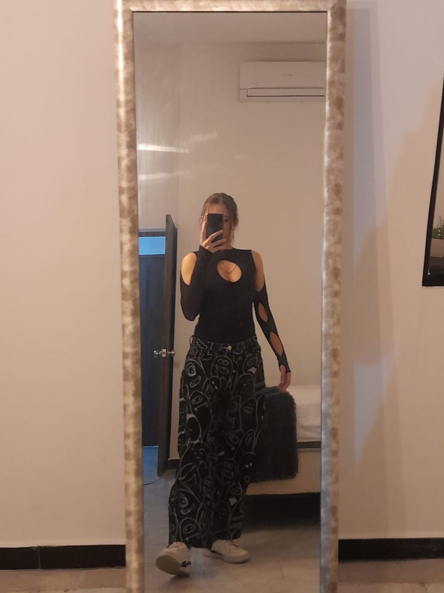 Chloe Malkova ️ Live Cams | Teams, Discord & Telegram