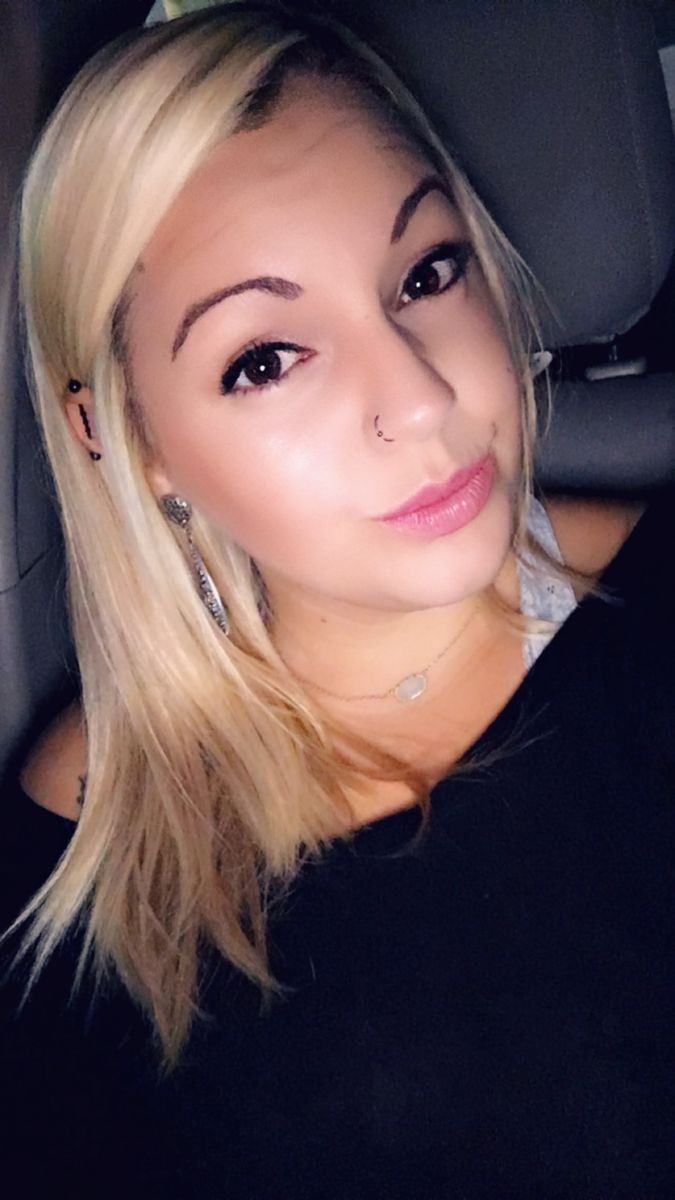 Dani Marie ️ Live Cams | Teams, Discord & Telegram