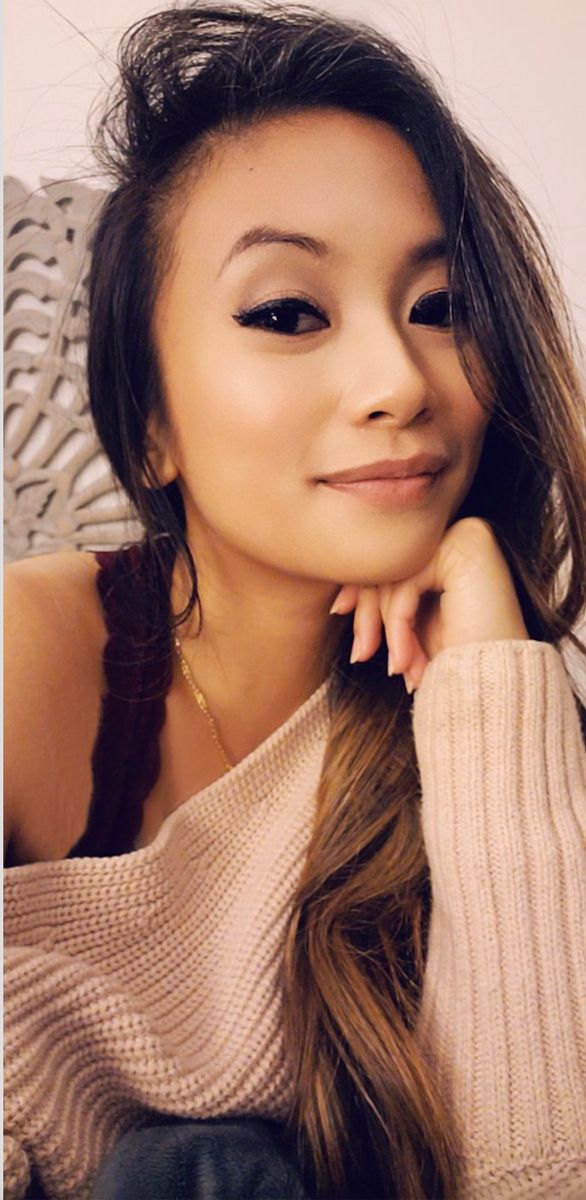 Lilly Bloom Skype - live web cam show SkyPrivate