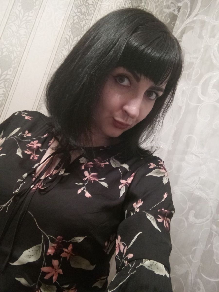 Molly Skype - skype.streaming.love Girl Profile & Live Cam Show skype ...