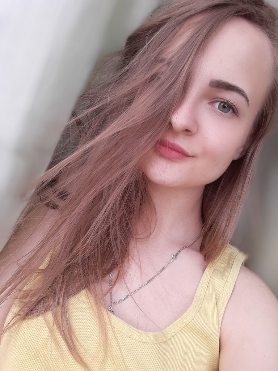 Female Profile And Live Cam Show Skyprivate