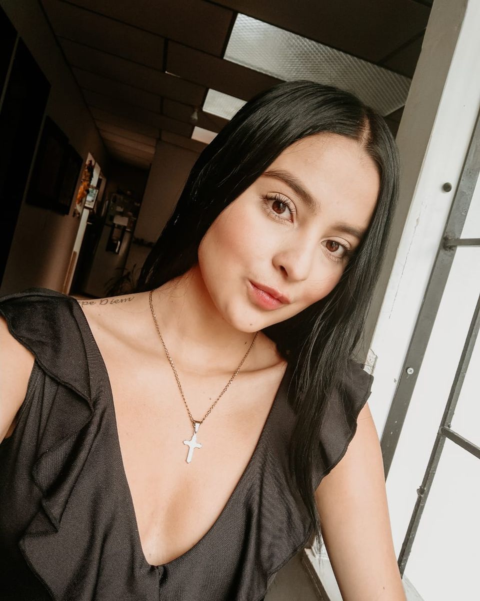 Shantal Lips Skype - live web cam show SkyPrivate