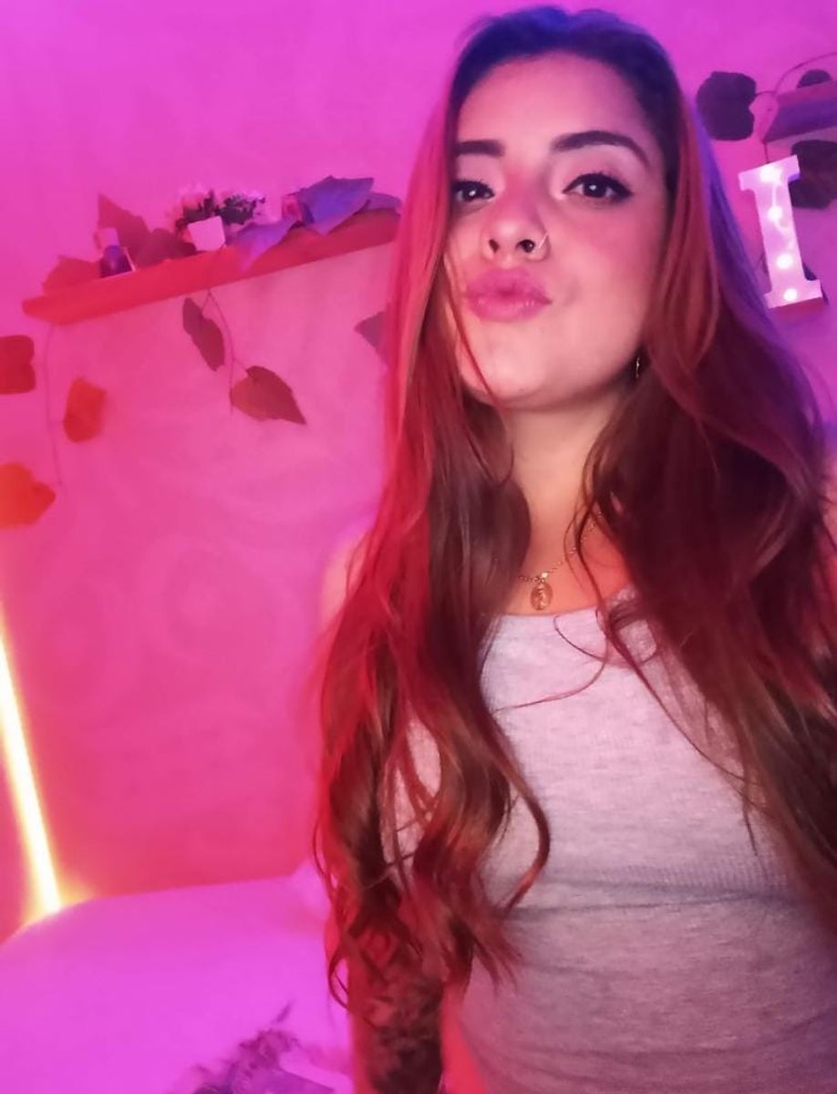Jessi Vega Skype Aporntvlife Girl Profile And Live Cam Show Aporntvlife