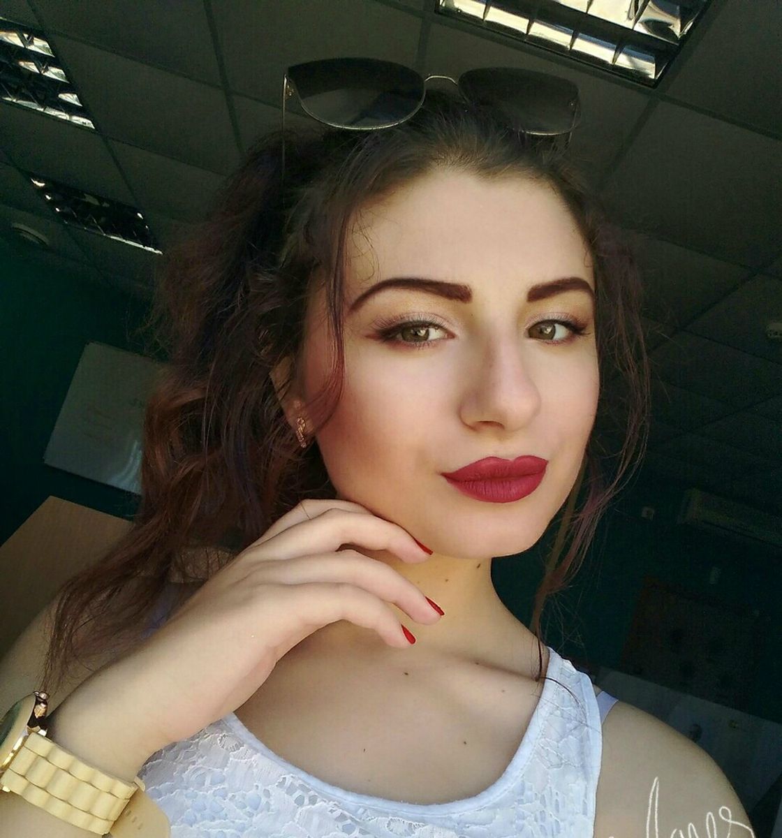 Female Profile And Live Cam Show Skyprivate