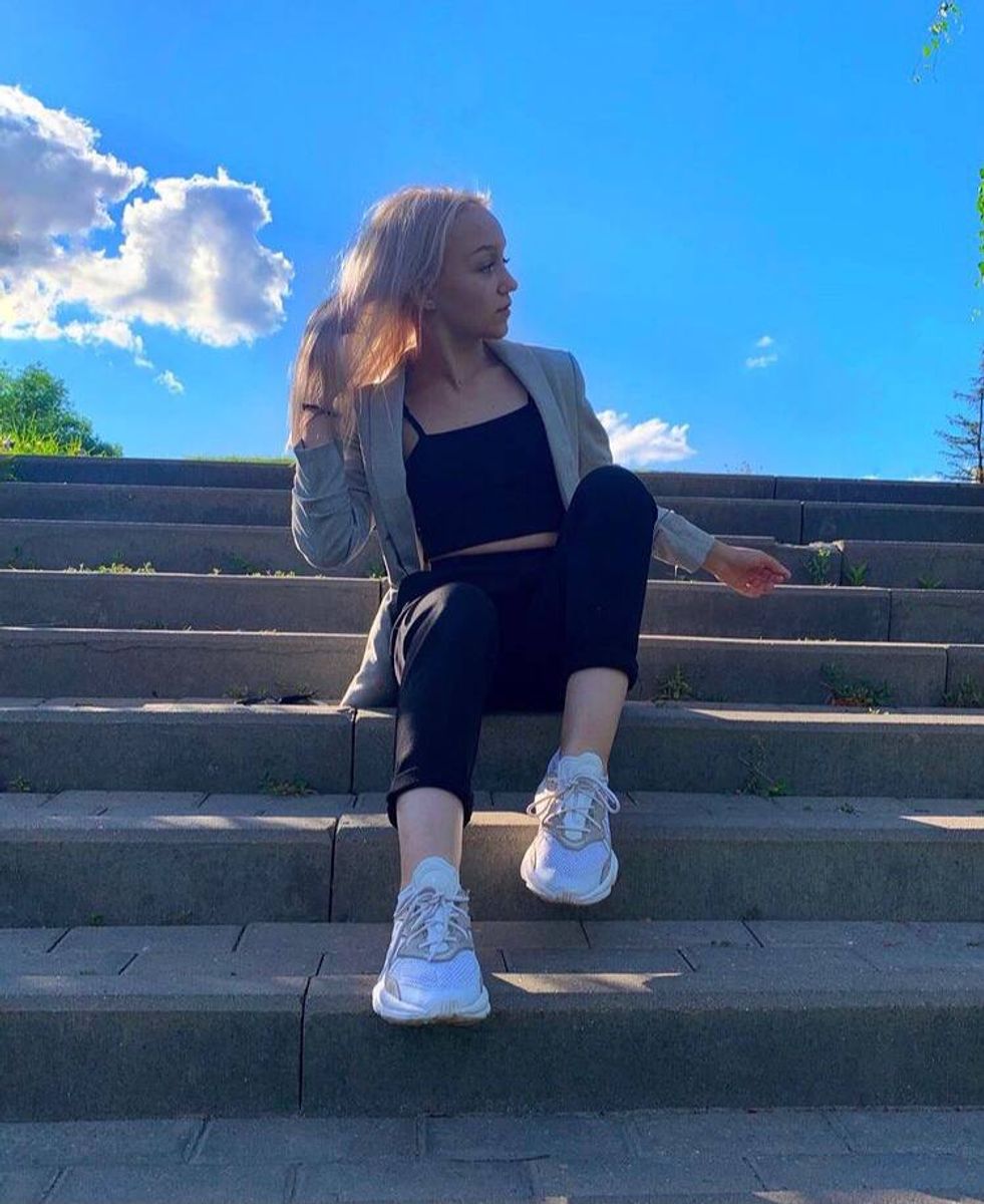 LinaLove ️ Live Cams | Skype, Teams, Discord & Telegram