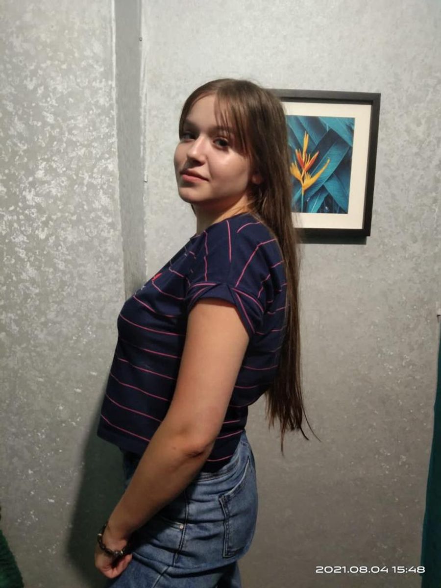 Innocent_Lydia Skype - www.skysexting.com Girl Profile & Live Cam Show ...