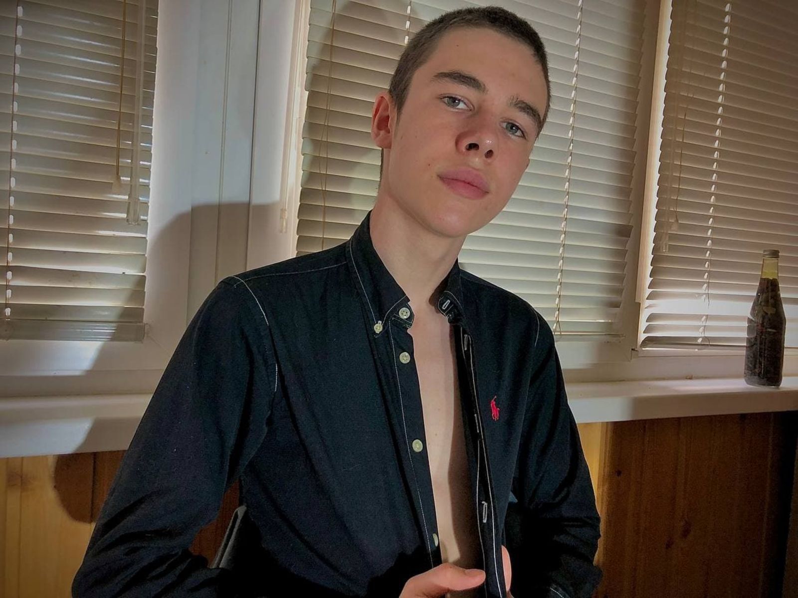 Robert_Moreau ️ Live Cams | Skype, Teams, Discord & Telegram