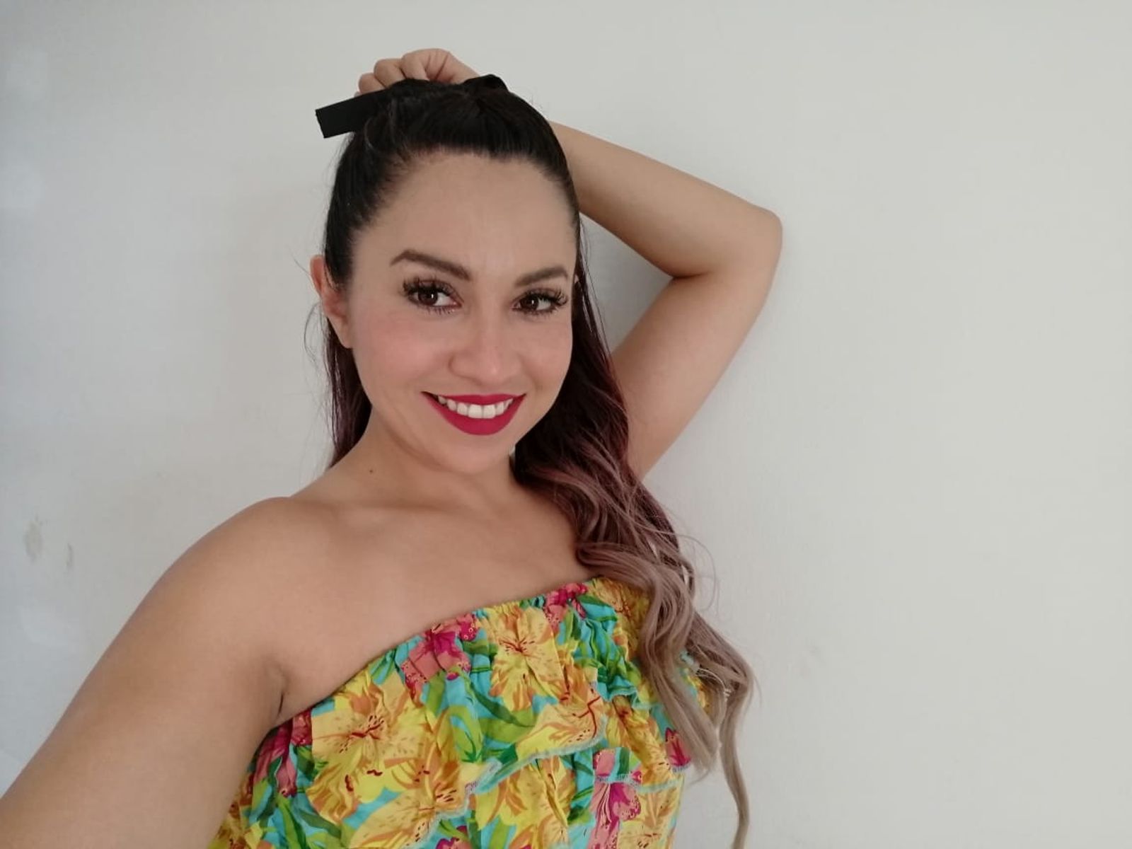 Dulce_30 ️ Live Cams | Skype, Teams, Discord & Telegram