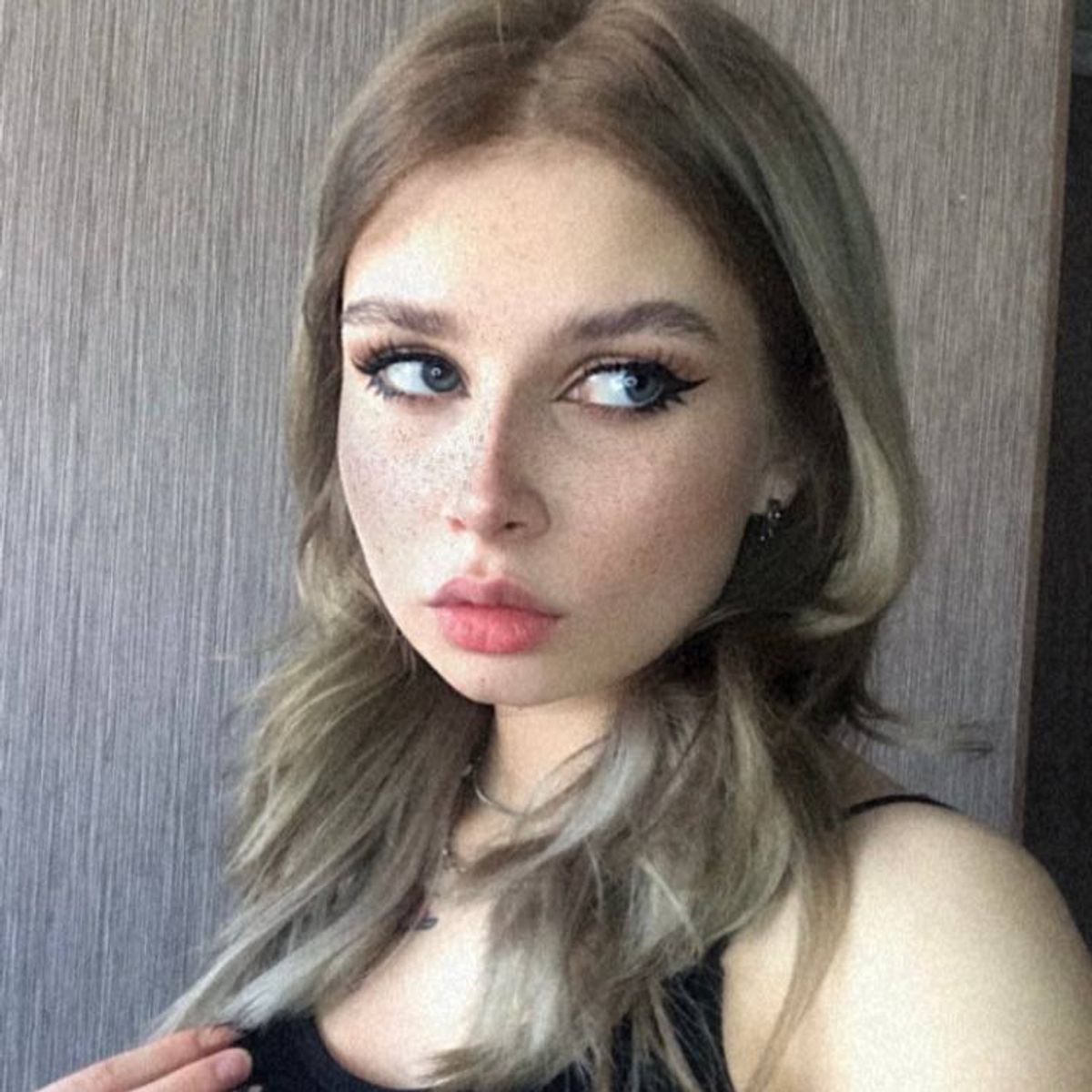 Aby_Kush ️ Live Cams | Skype, Teams, Discord & Telegram