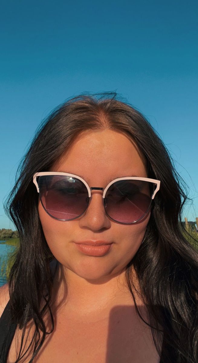 Female Profile & Live Cam Show SkyPrivate