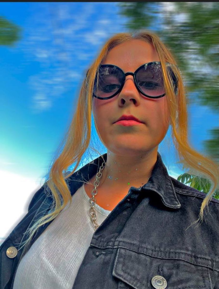 Andrea ️ Live Cams | Teams, Discord & Telegram