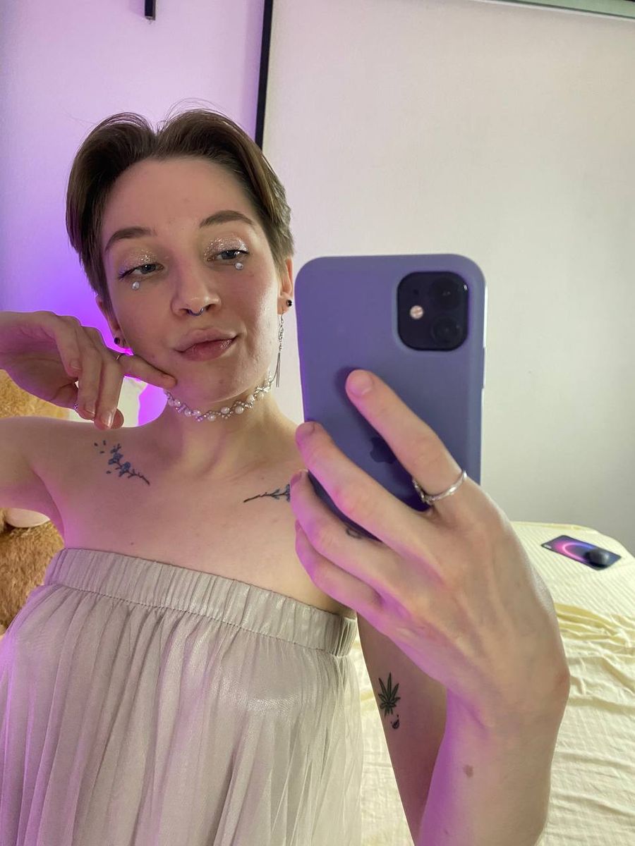 Mishel ️ Live Cams Skype Teams Discord And Telegram