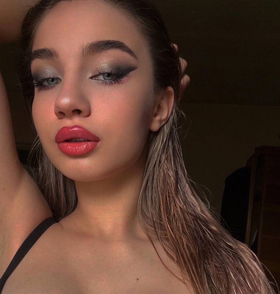 Sweetkiss Skype Aporntvlife Girl Profile And Live Cam Show Aporntvlife