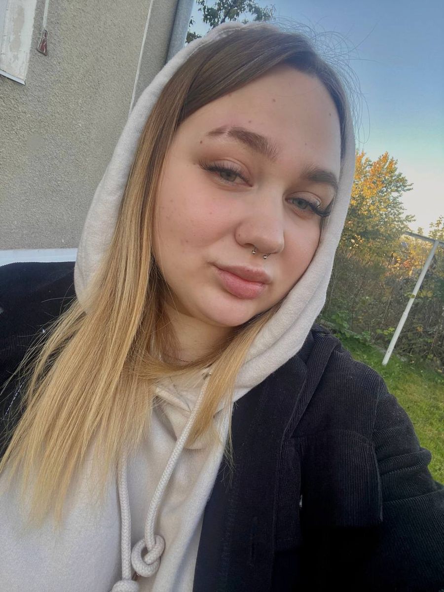Female Profile And Live Cam Show Skyprivate