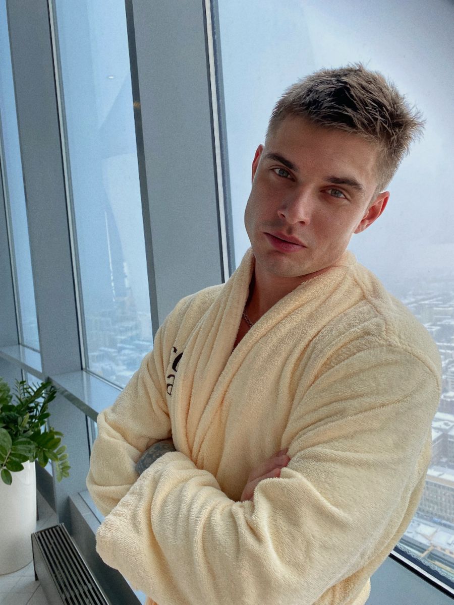 Maks_wolfis ️ Live Cams | Skype, Teams, Discord & Telegram