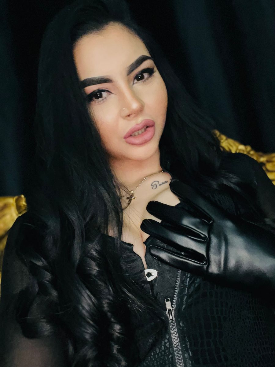 Edith Fuchs Skype - SkyPrivate Girl Profile & Live Cam Show SkyPrivate