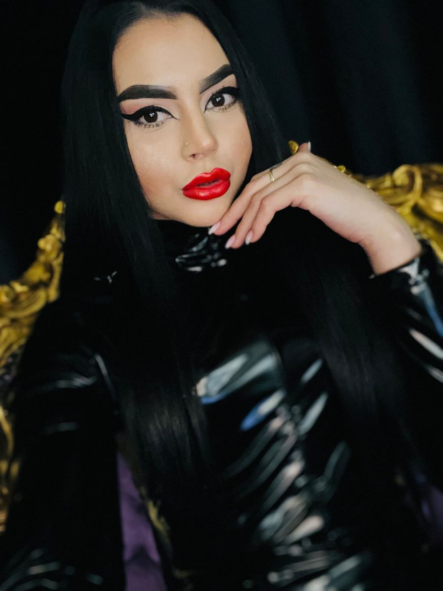 Edith Fuchs Skype - SkyPrivate Girl Profile & Live Cam Show SkyPrivate