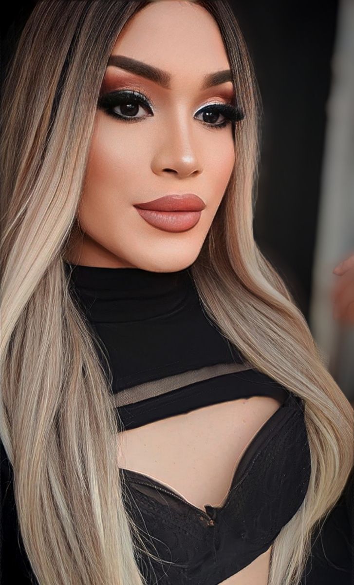 Charlotte sijanz Skype - SkyPrivate Transgender/TS Profile & Live Cam ...