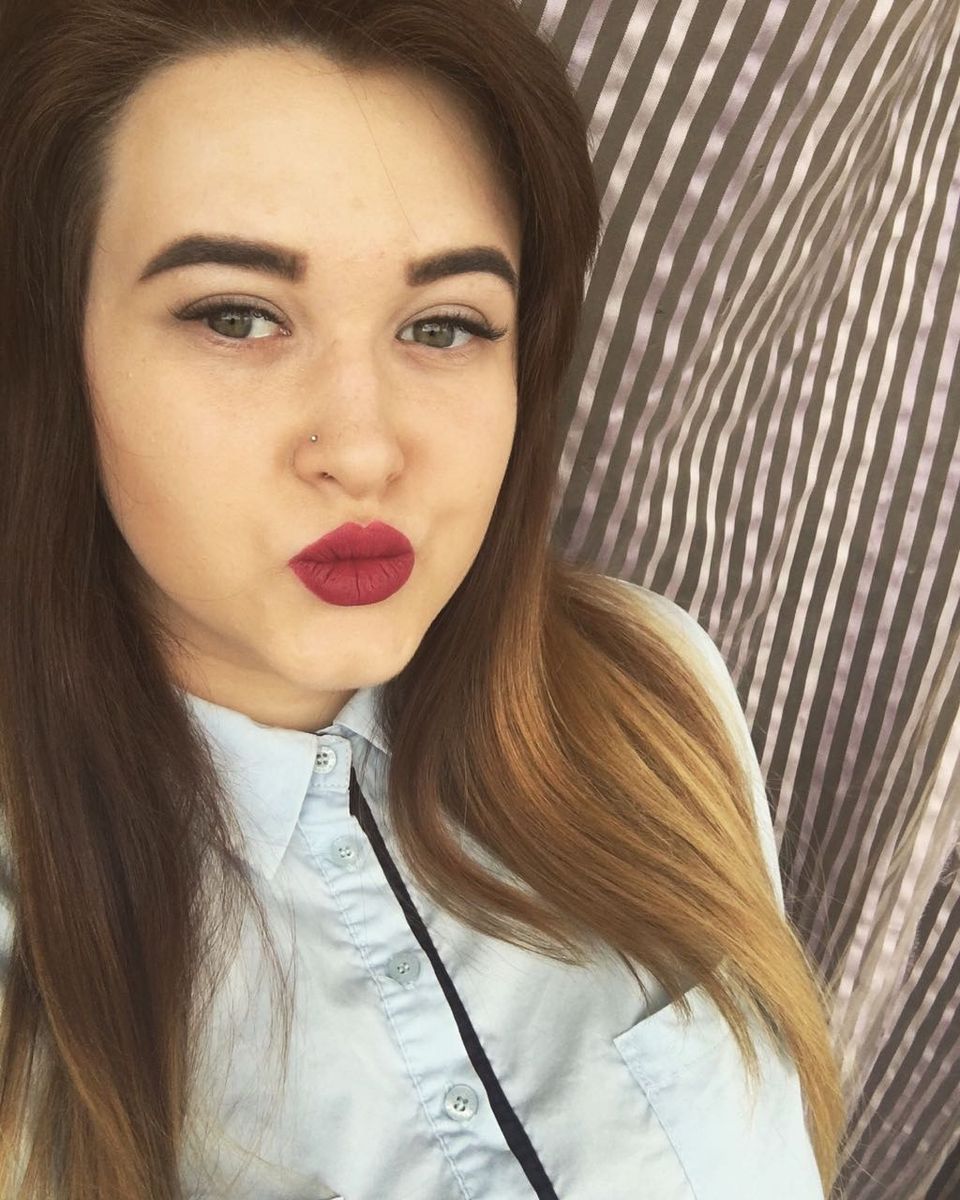 Elizabeth_b Skype - SkyPrivate Girl Profile & Live Cam Show SkyPrivate