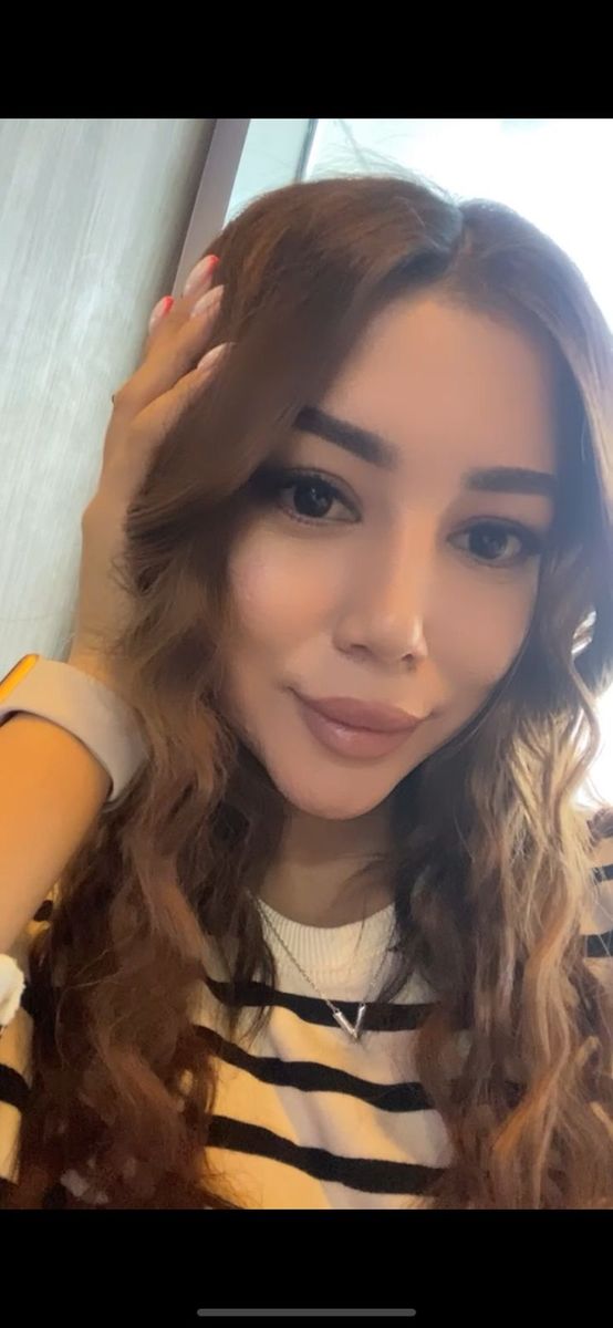 Female Profile & Live Cam Show SkyPrivate