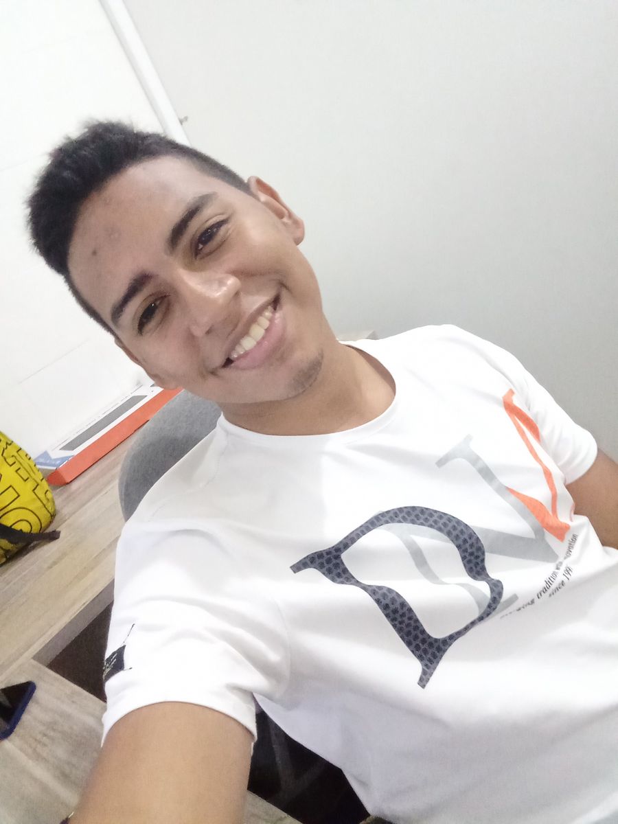 Andre Rouss ️ Live Cams | Skype, Teams, Discord & Telegram