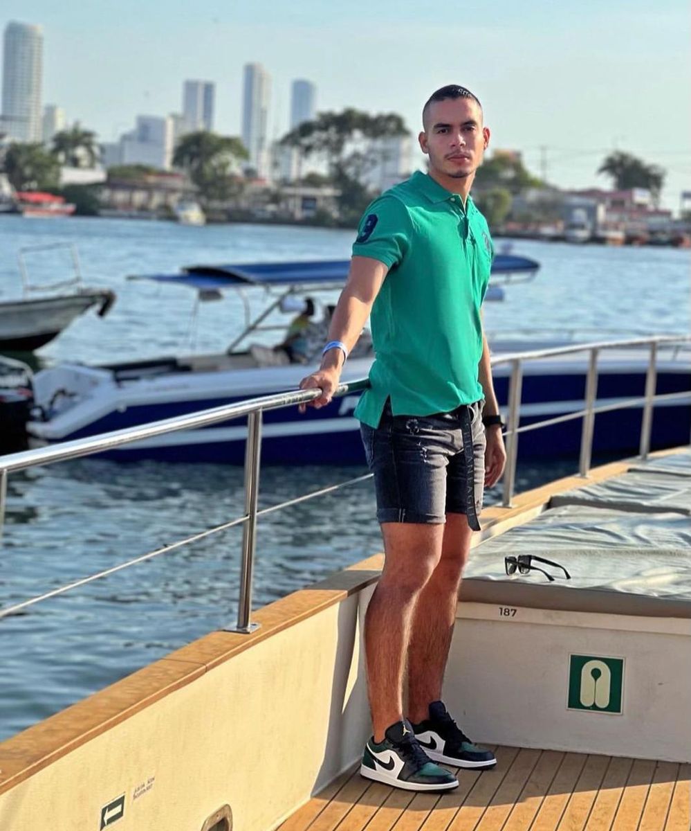 Kyle Walters ️ Live Cams | Skype, Teams, Discord & Telegram