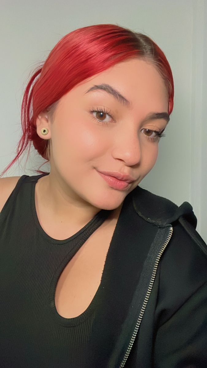 Shantal.miller Skype - SkyPrivate Girl Profile & Live Cam Show SkyPrivate