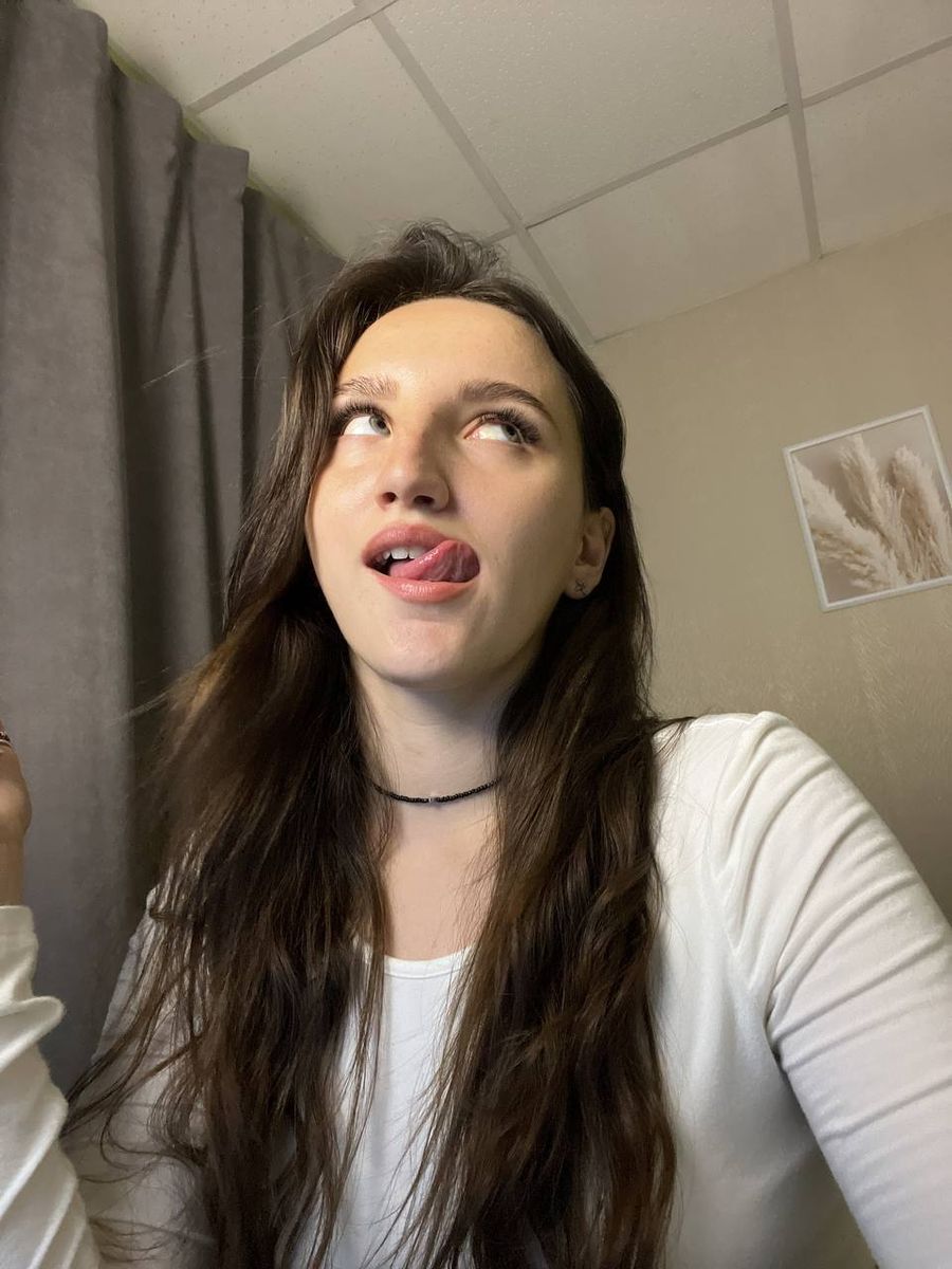 Luisa ️ Live Cams | Teams, Discord & Telegram