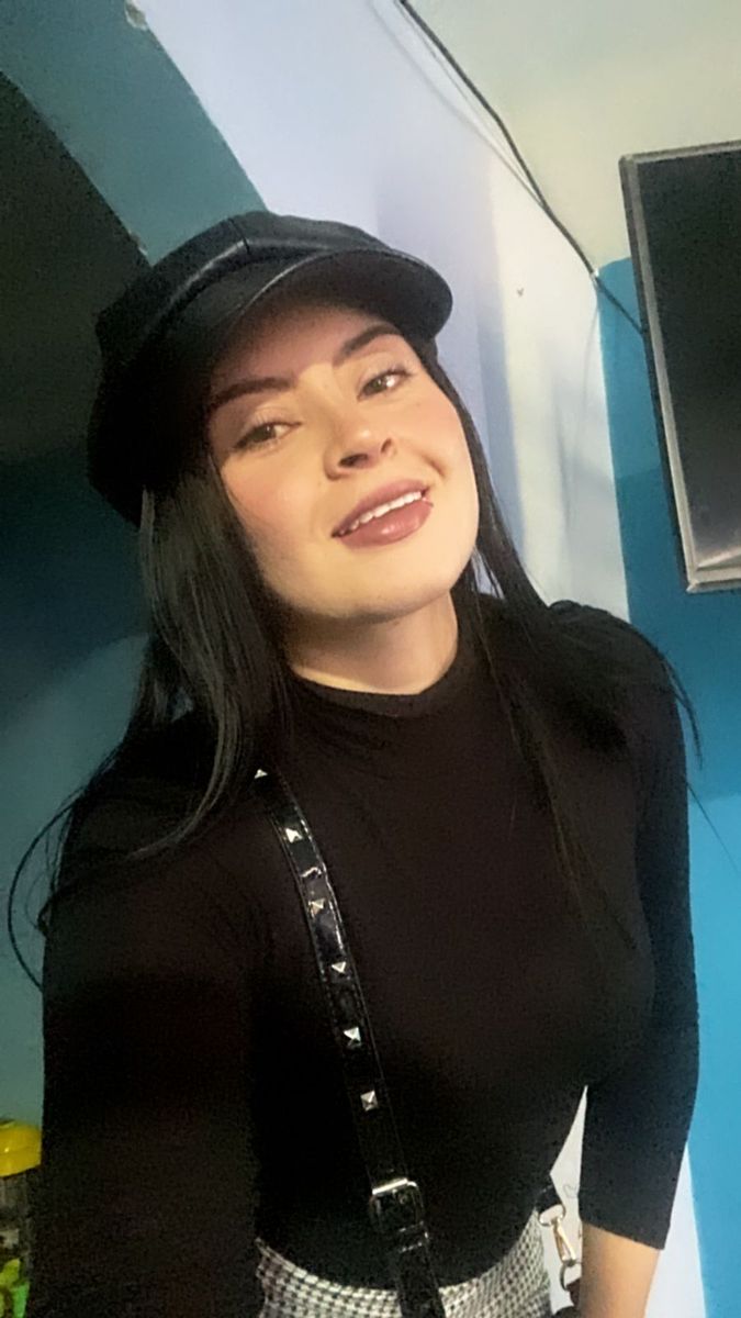 Bella_blanc ️ Live Cams | Skype, Teams, Discord & Telegram