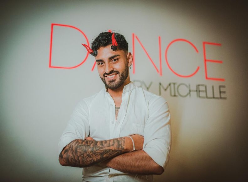 Collyn ️ Live Cams | Skype, Teams, Discord & Telegram