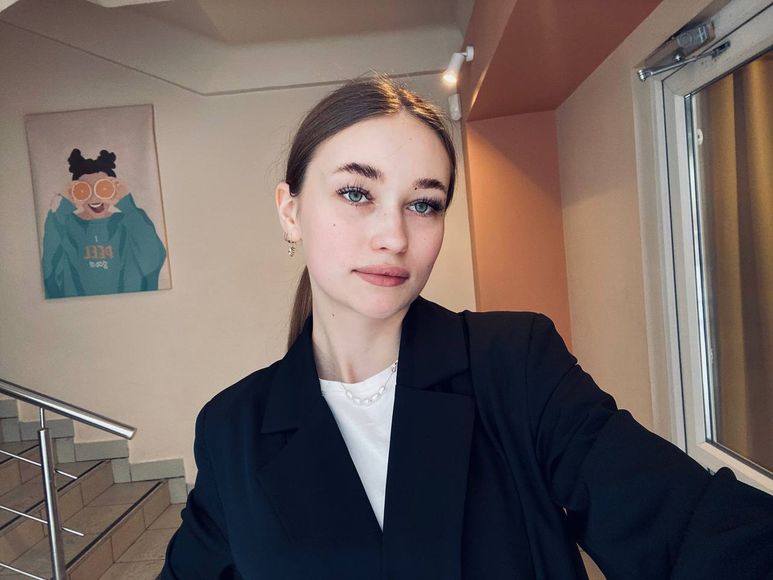 Hello Amanda here lt3 ️ Live Cams | Skype, Teams, Discord & Telegram