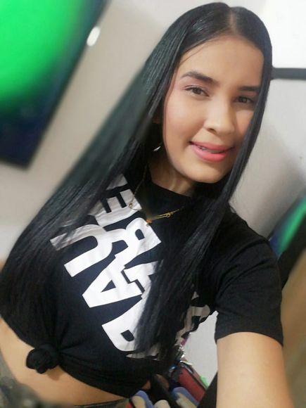 Camila Castillo ️ Live Cams | Skype, Teams, Discord & Telegram