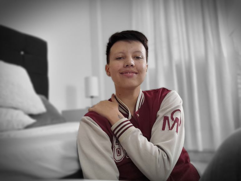 AndyAcosta ️ Live Cams | Skype, Teams, Discord & Telegram