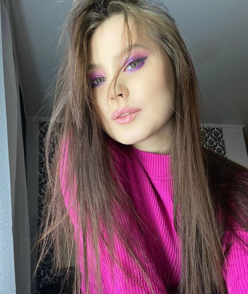 Bella_starks ️ Live Cams | Skype, Teams, Discord & Telegram